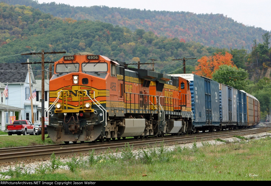 BNSF 4956